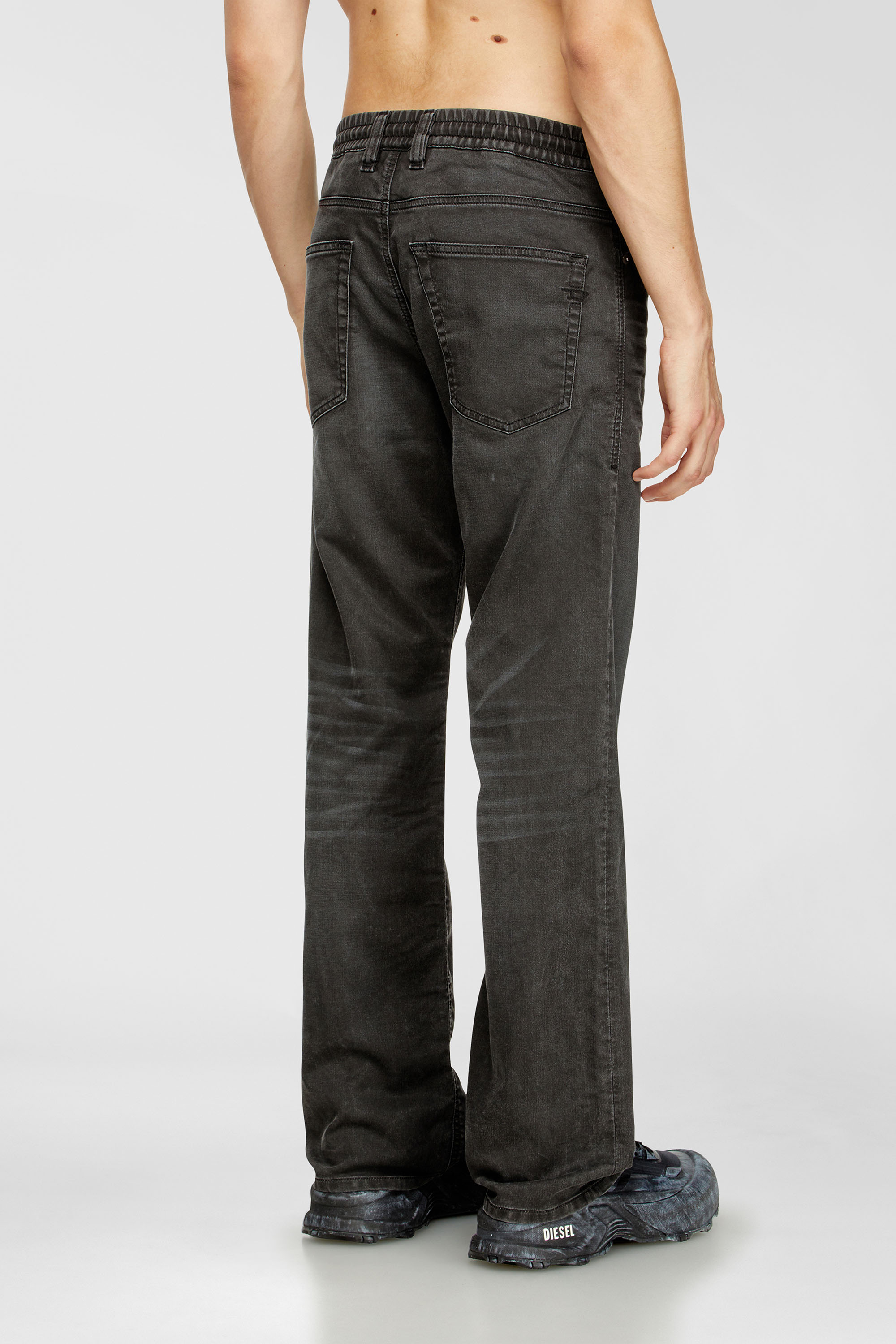 Herren Relaxed Jeans | Schwarz/Dunkelgrau | Diesel 2080 D-Reel Joggjeans®