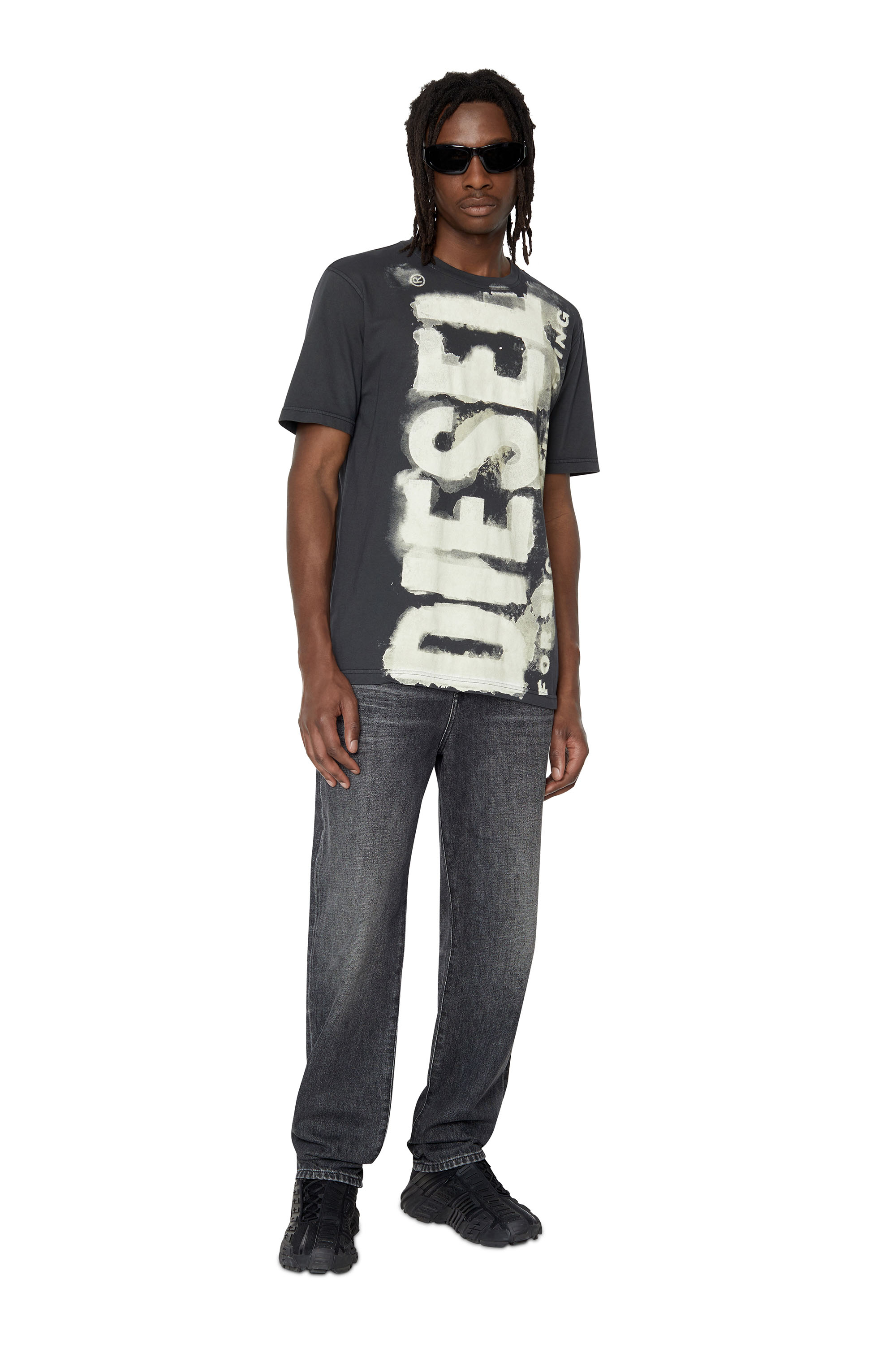 Herren T-shirts: Einfarbig, Grafisch, Logo, Streifen | Diesel®